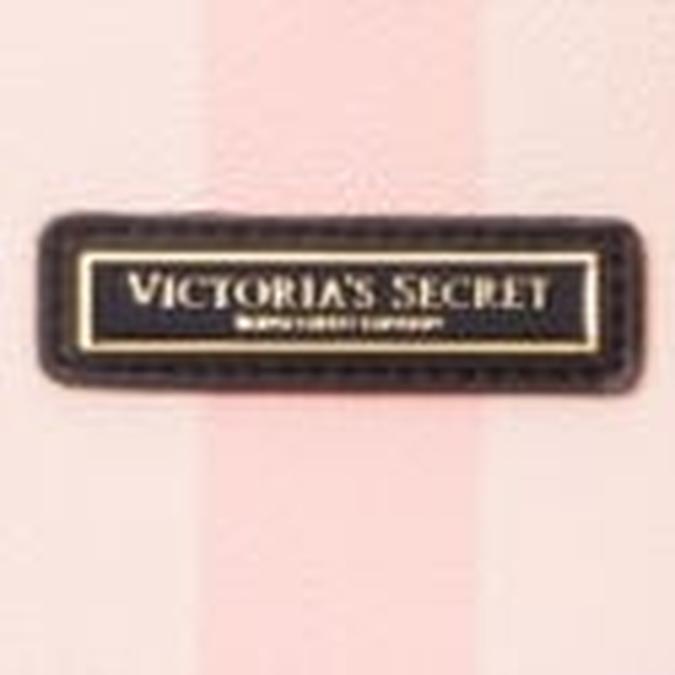 40% Discount on Victoria's Secret Pajama sets and Bags
